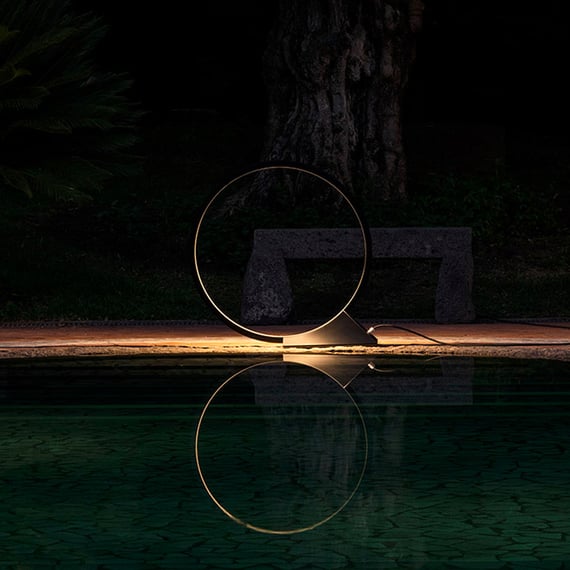 Artemide O Stehleuchte, LED schwarz - T073030APP | REUTER