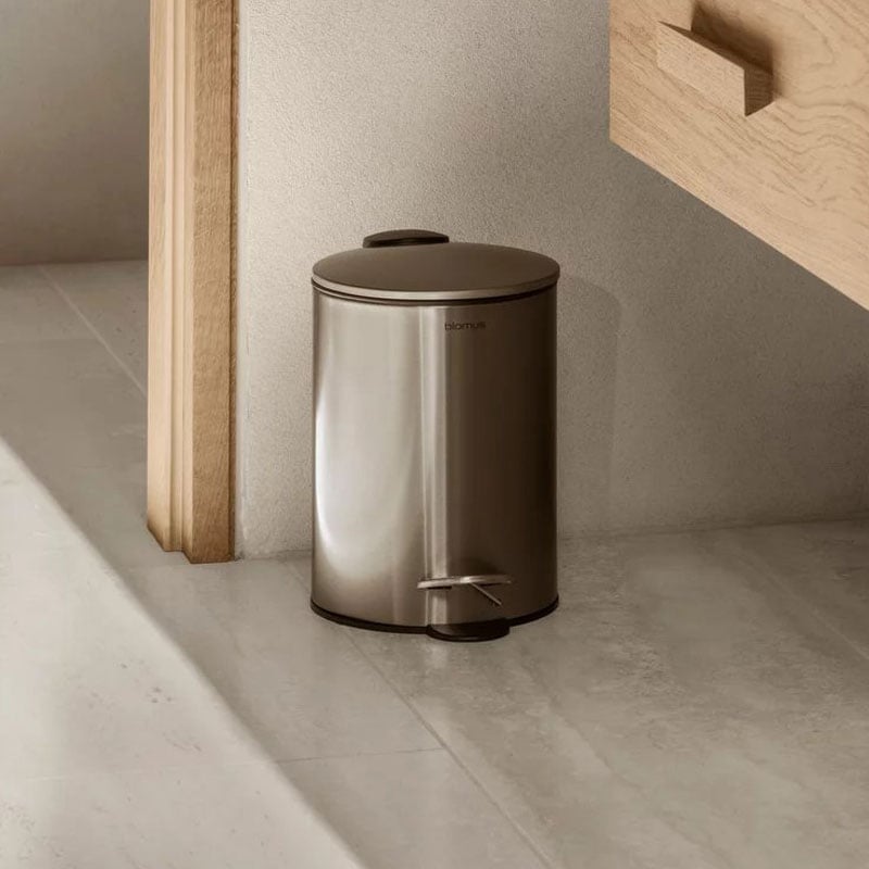 Blomus TUBO bathroom bin brass - 65811 | REUTER