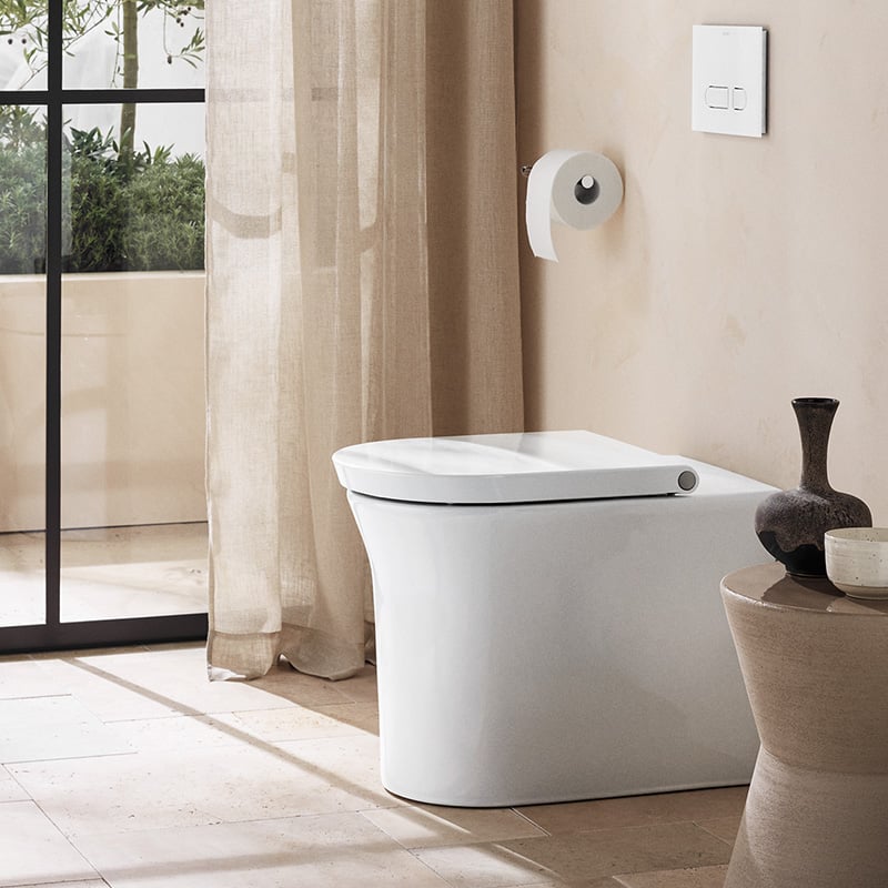 Duravit White Tulip floorstanding toilet back to wall white ...