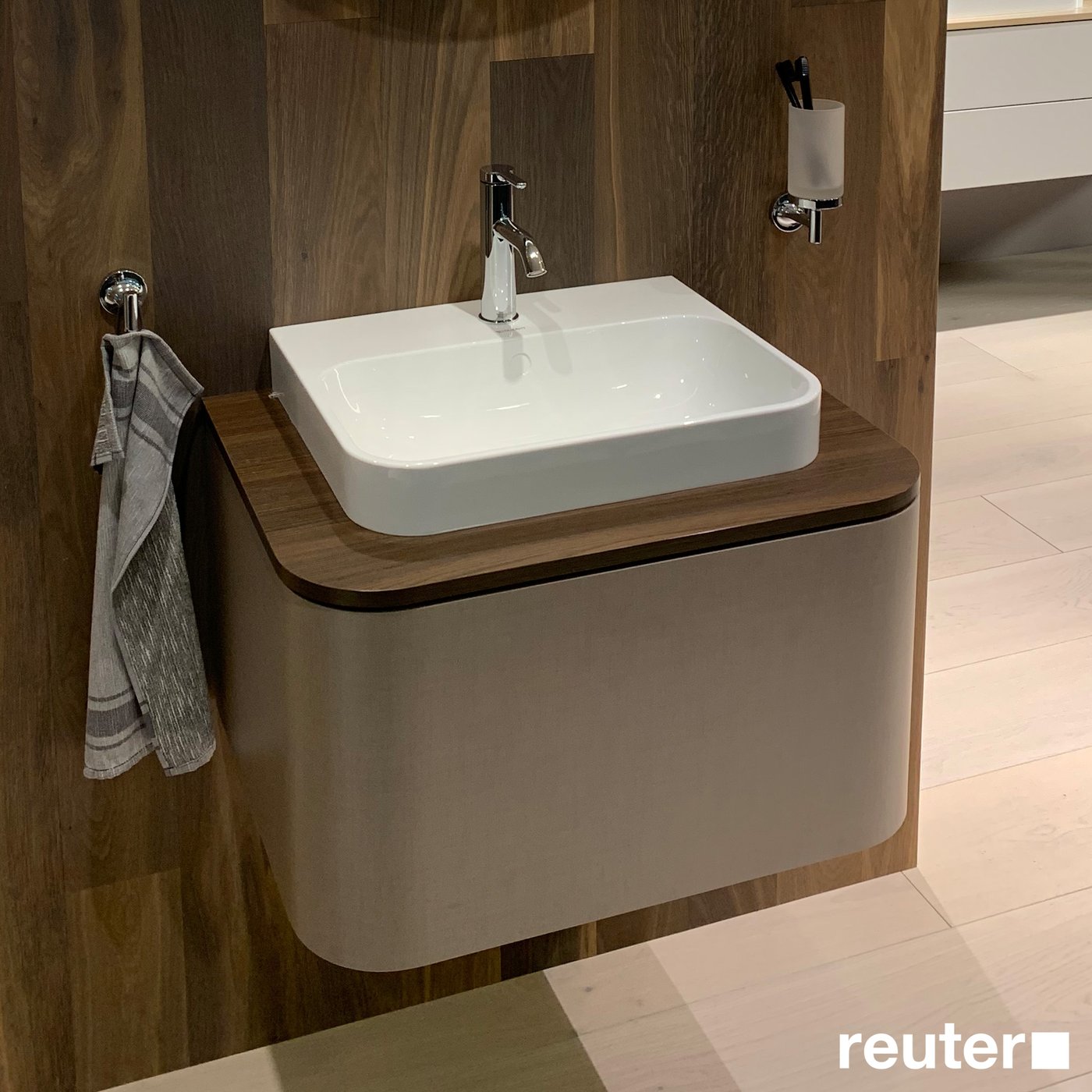 Duravit Happy D.2 unit, 1 pull-out compartment linen - HP4940075750010 ...