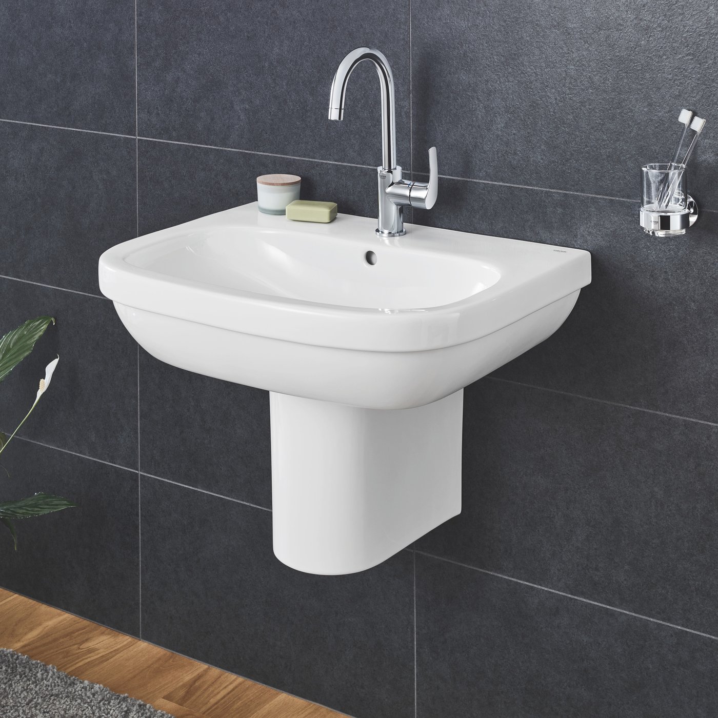 Grohe Euro Ceramic siphon cover, white - 39201000 | REUTER