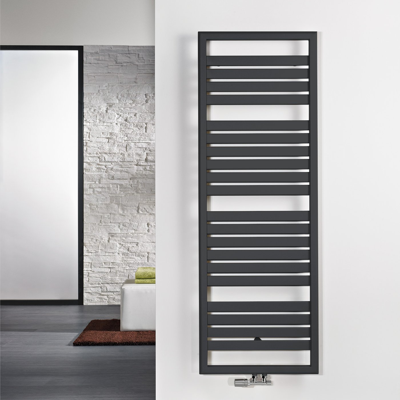 HSK Image Badheizkörper, rein Warmwasserbetrieb 655 W, graphitschwarz ...
