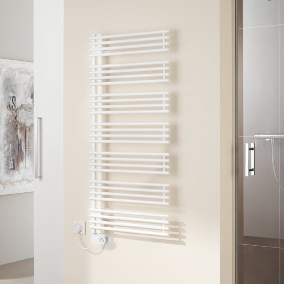 Kermi Diveo-E towel radiator, purely electrical operation 800 W white ...