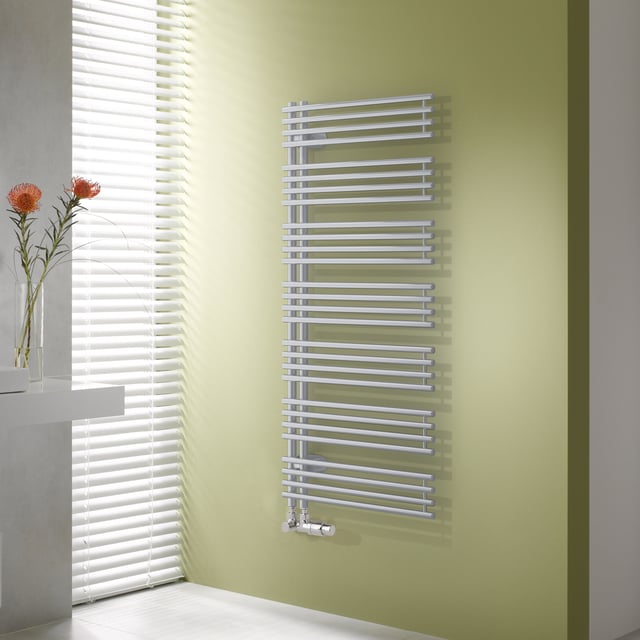 Kermi Diveo towel radiator, hot water or mixed operation 413 W ...