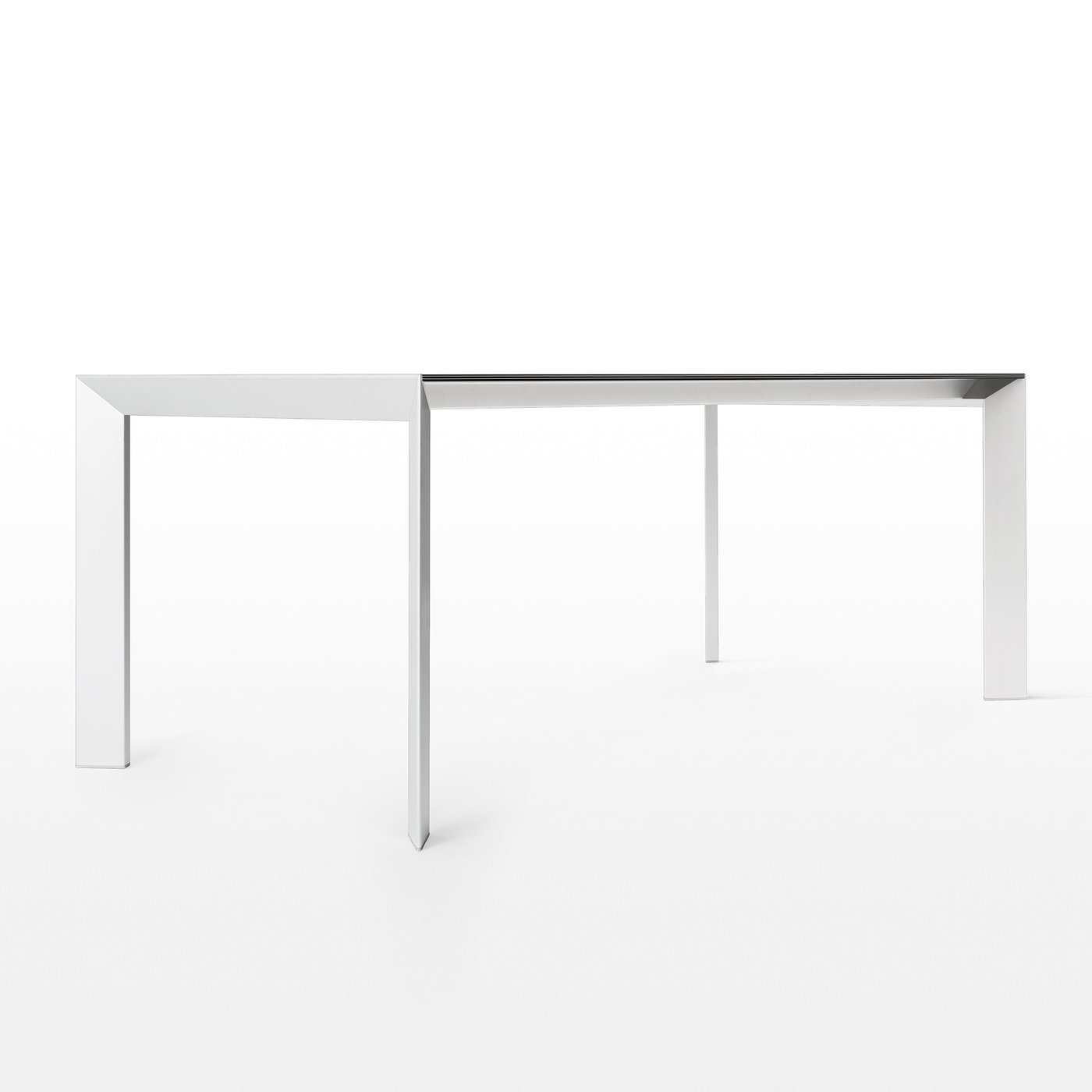 Kristalia Nori Alucompact dining table with 2 extension leaves ...