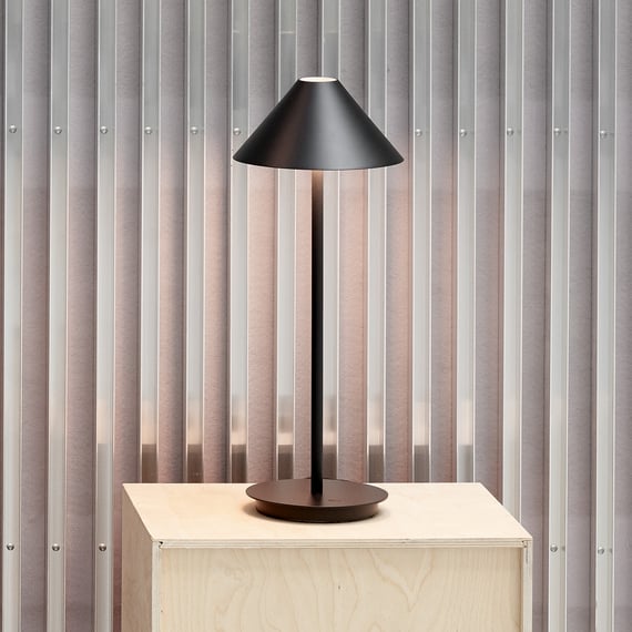 louis poulsen Keglen Tischleuchte, LED schwarz - 5744167738 | REUTER