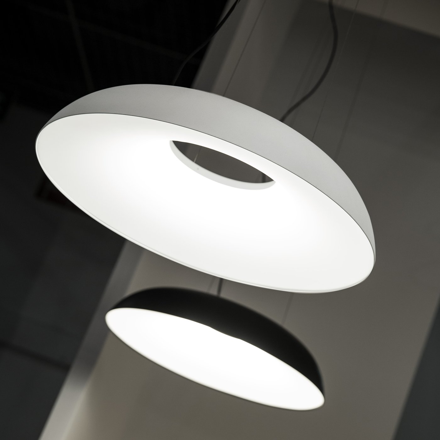 martinelli luce Maggiolone pendant light, LED dimmable, black/opaline ...