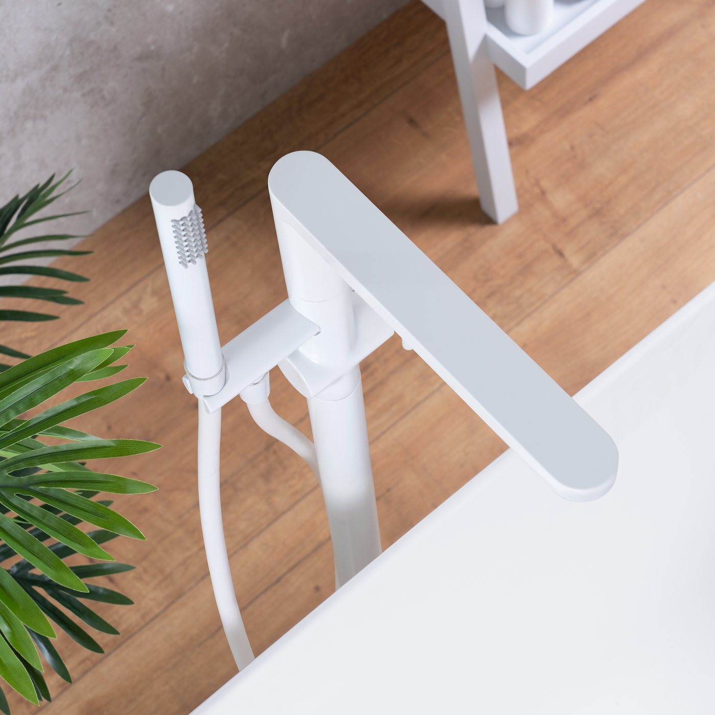 Mariner Logica freestanding bath fitting, includes concealed ...
