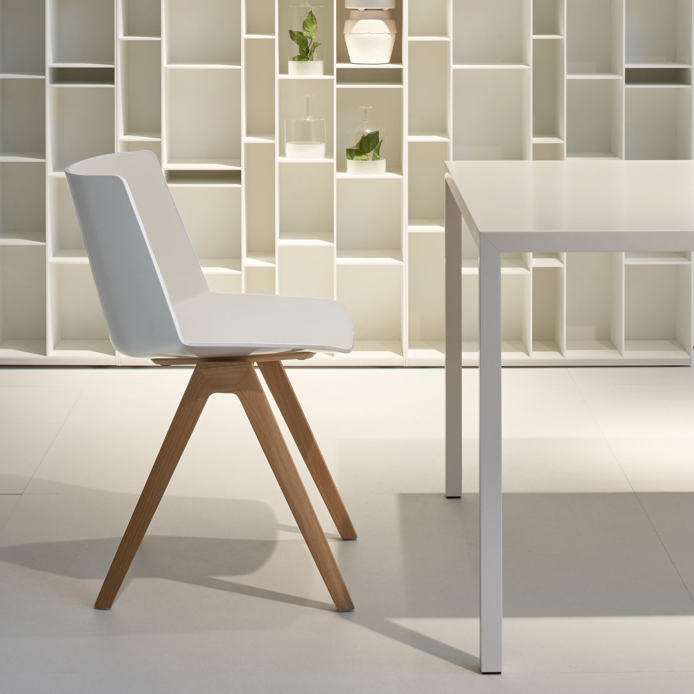 MDF Italia AÏKU Stuhl, Massivholz - F058106F064S042 | REUTER