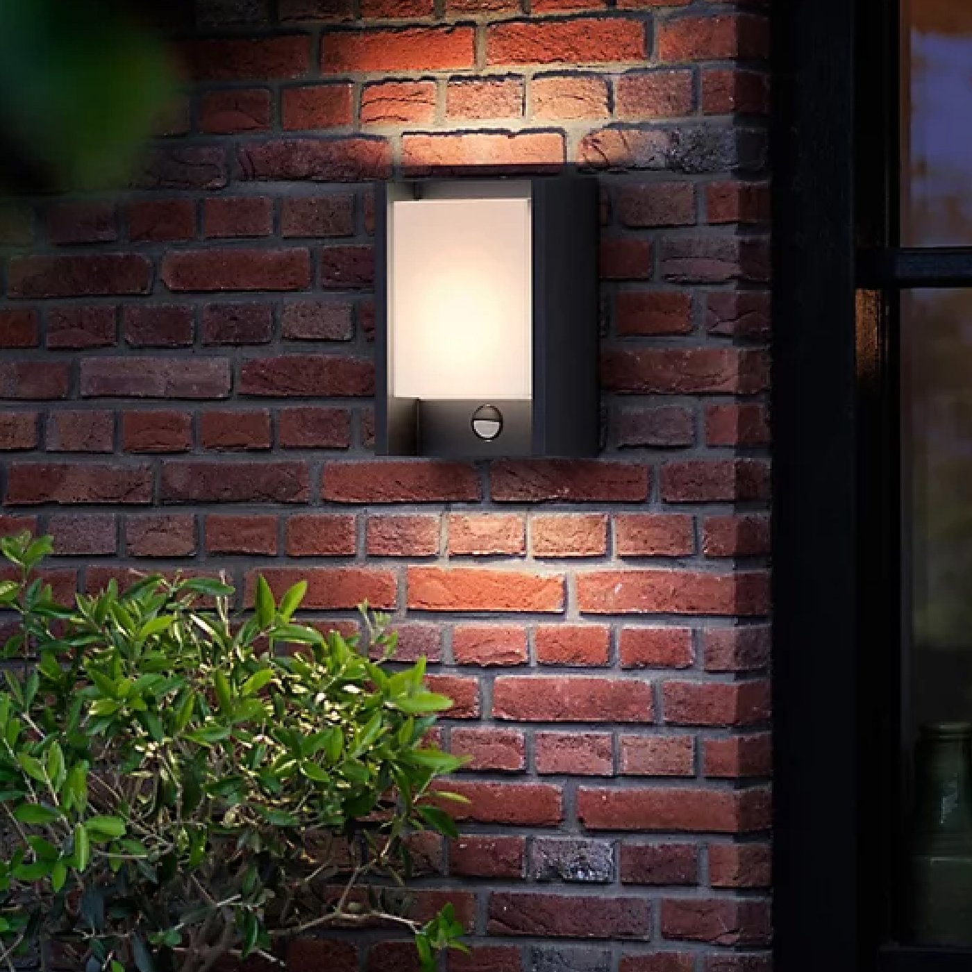 Philips Arbour Ultra Efficient wall light, LED anthracite ...