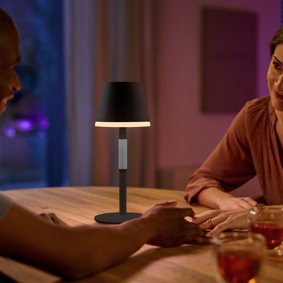 Philips Hue White & Color Ambiance Go rechargeable table lamp, LED RGBW ...