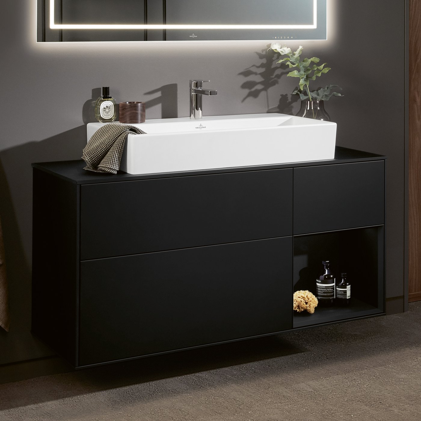 Villeroy & Boch Finion vanity unit, 3 pull-out compartments with open ...