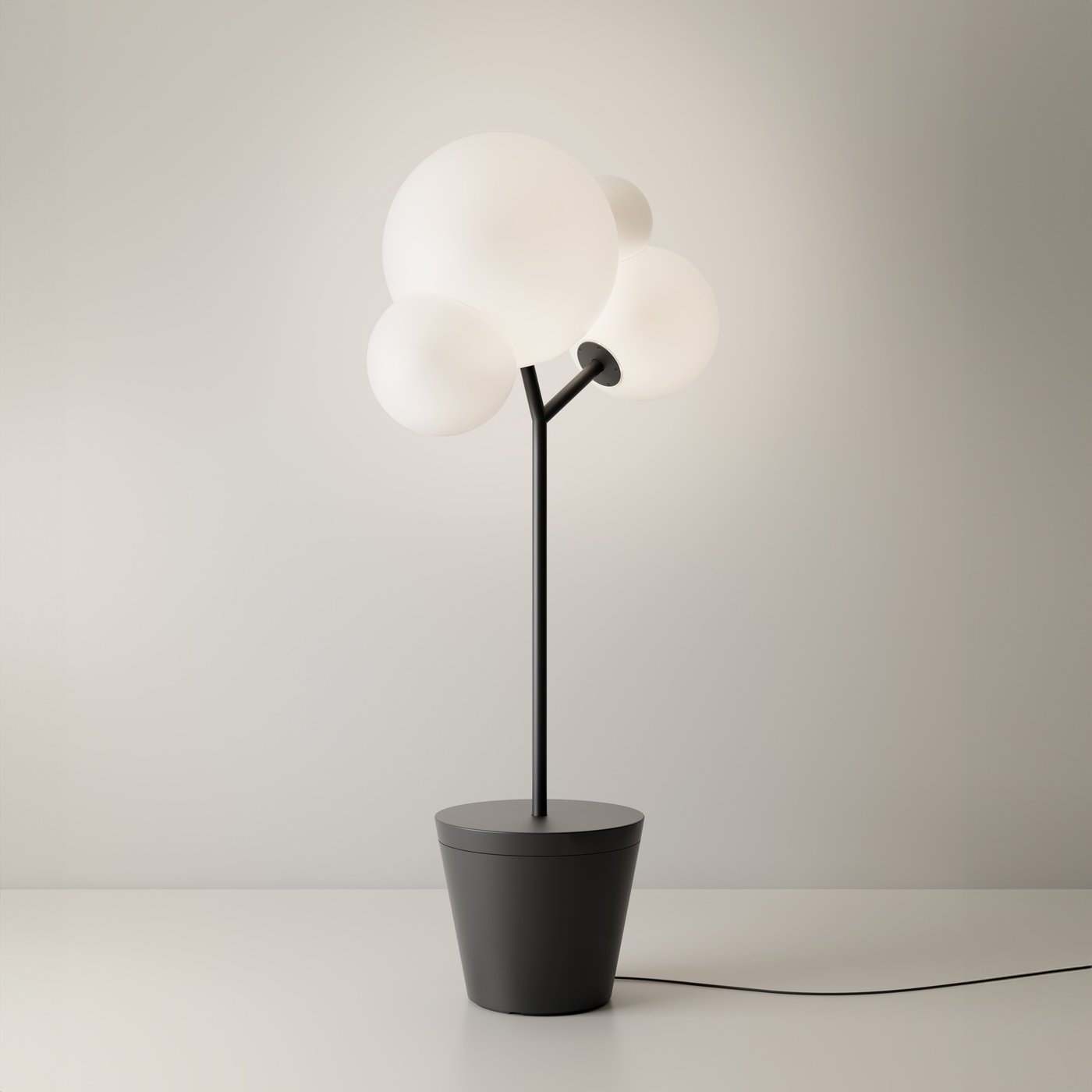 zafferano Tree of Light floor lamp, E27 matt black/matt white ...